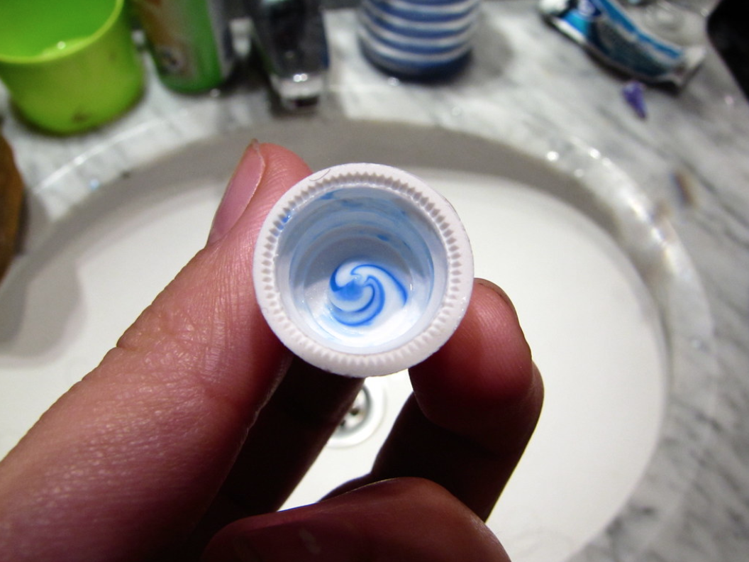 41 Unexpected Toothpaste Uses That Don't Involve Teeth