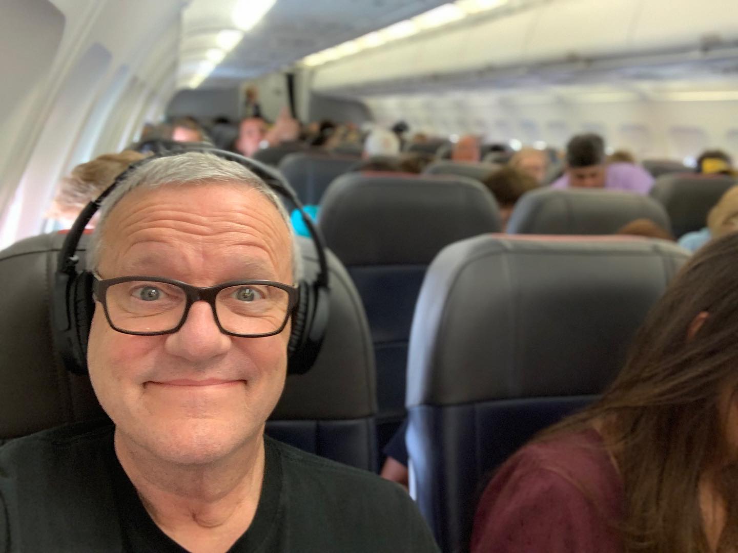 Pilot Asks Musician To Sing Along In Middle Of Airport