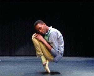 40 funny poses we're all guilty of making