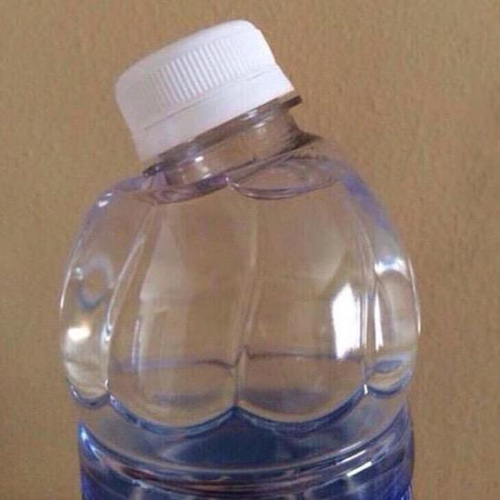 40 funny poses we're all guilty of making