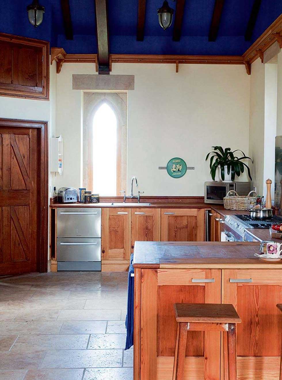 18th Century Abandoned Church Turned Into A Stunning Home