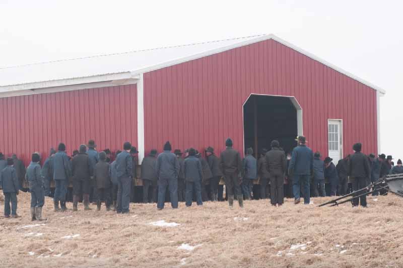 250 Men Carry Barn To New Location With Bare Hands