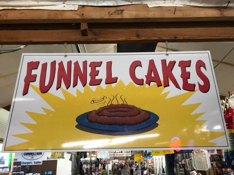 42 Funny Business Signs Bringing Laughter To All Who Read Them