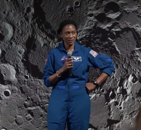 Delta flight has all-women crew, brings 120 girls to visit NASA