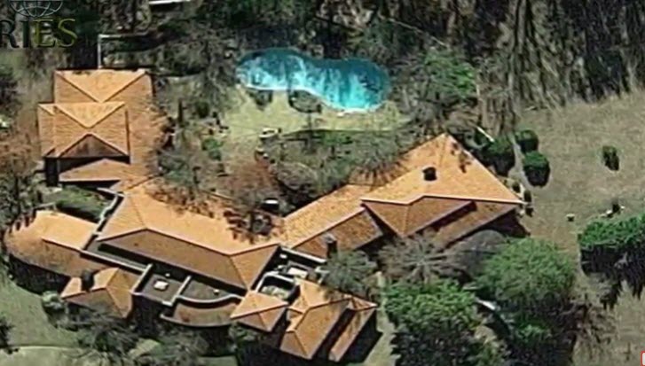 Morgan Freeman converted 124 acre farm into bee sanctuary to save ...