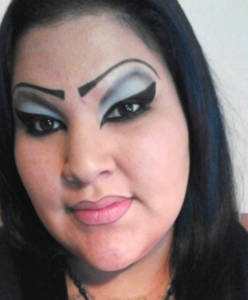 35 People Setting Their Own Style With Bizarre Eyebrows