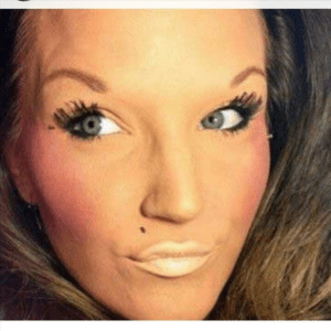 35 People Setting Their Own Style With Bizarre Eyebrows