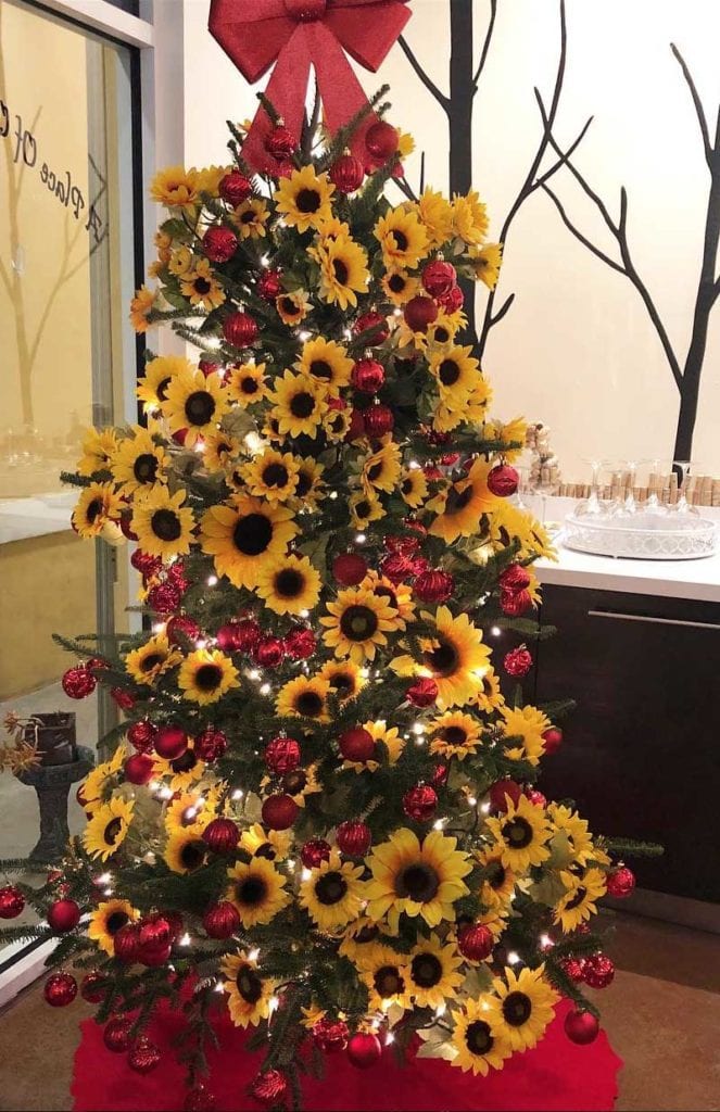 Sunflower christmas trees are the cheeriest decor