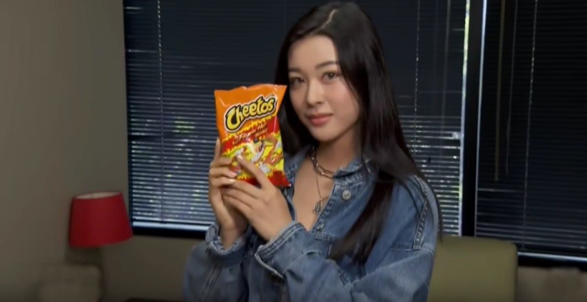 TSA holds woman who had twenty bags of hot Cheetos in her duffel bag