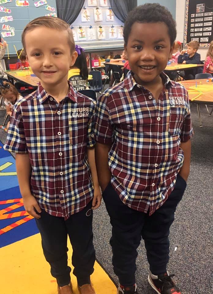 5-yr-old insists he & classmate look like twins, dress up on twin day