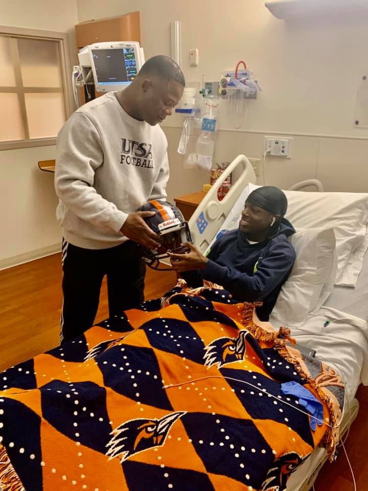 Student finds out he had a rare cancer, then marching band sends him ...