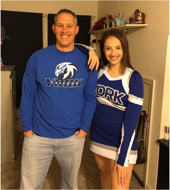 Dad does daughter’s entire cheerleading routine from the bleachers