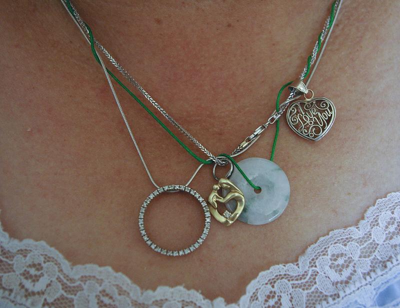 30 incredibly smart ways to use baby powder in and out of the house