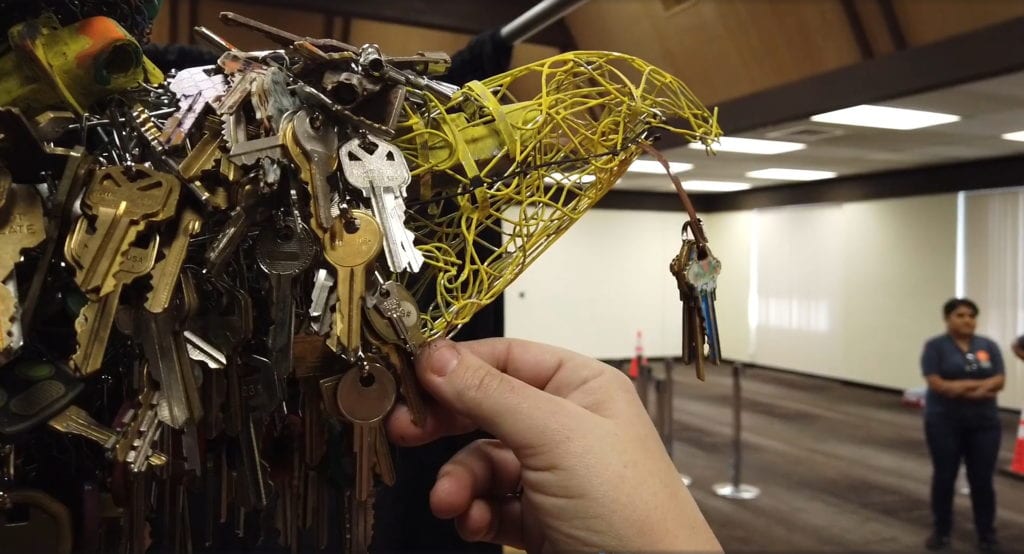 Art therapist collected 14,000 keys from wildfire victims – creates a ...