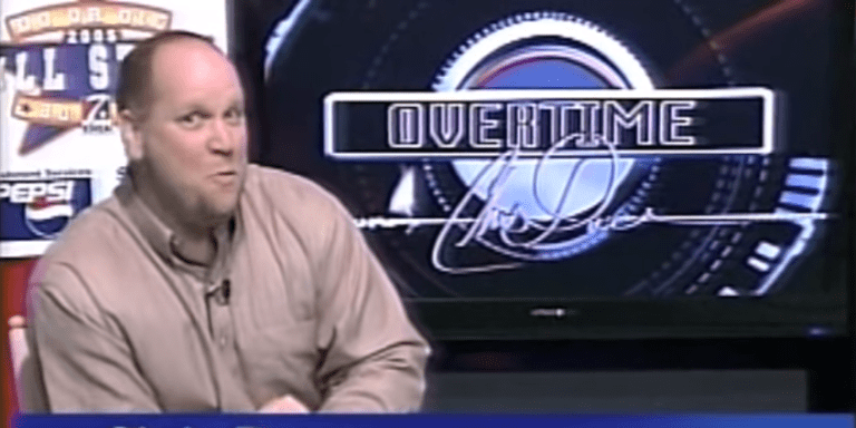 Weatherman proposes to news anchor on live TV