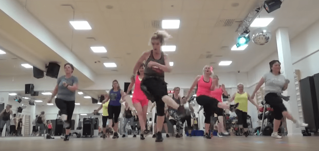 Zumba instructor hops in front of class – then whole room breaks into ...