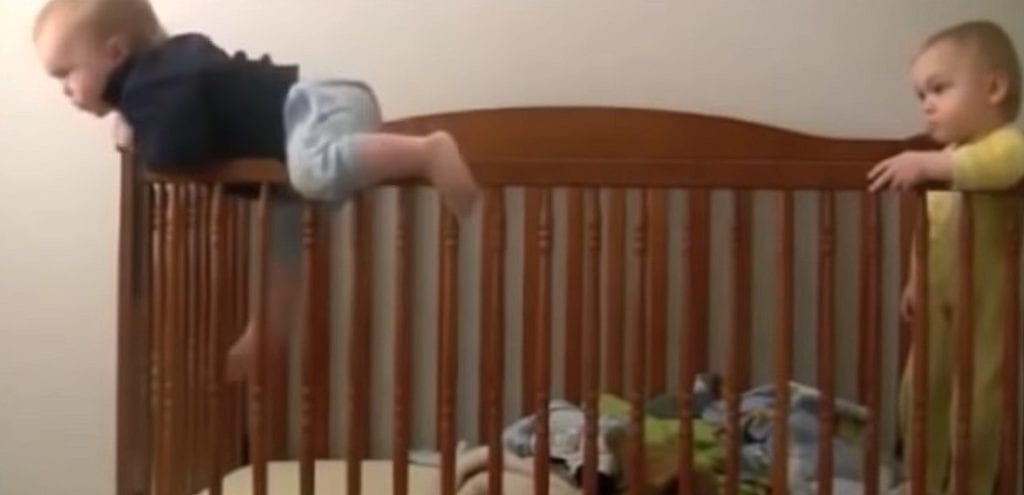 19 Funny Babies Who Are Masters Of Escape