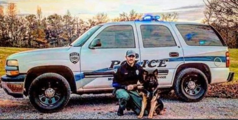 Powerful moment man falls to his knees for fallen officer caught on camera