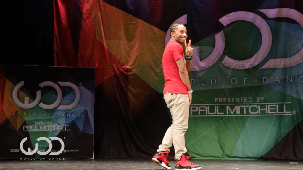 Dancer does impressive robotic choreography at World of Dance Championships