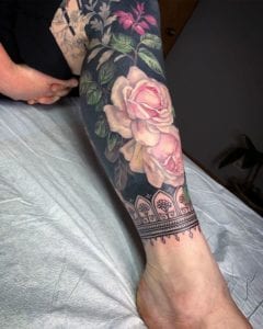 50+ Gorgeous examples of Renaissance-inspired floral tattoos as cover ...