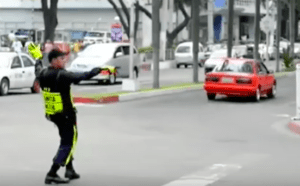Cop directs traffic with such smooth moves it looks like she’s dancing