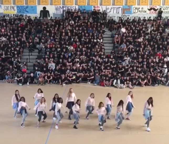 Boys Face Off Girls In “Battle Of The Sexes” At Pep Rally