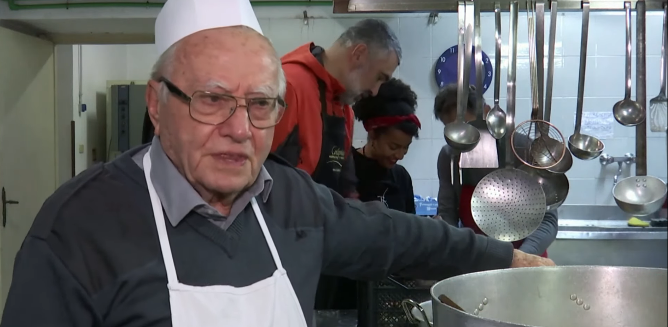 90-Year-old Italian chef has been feeding the homeless for 15 years