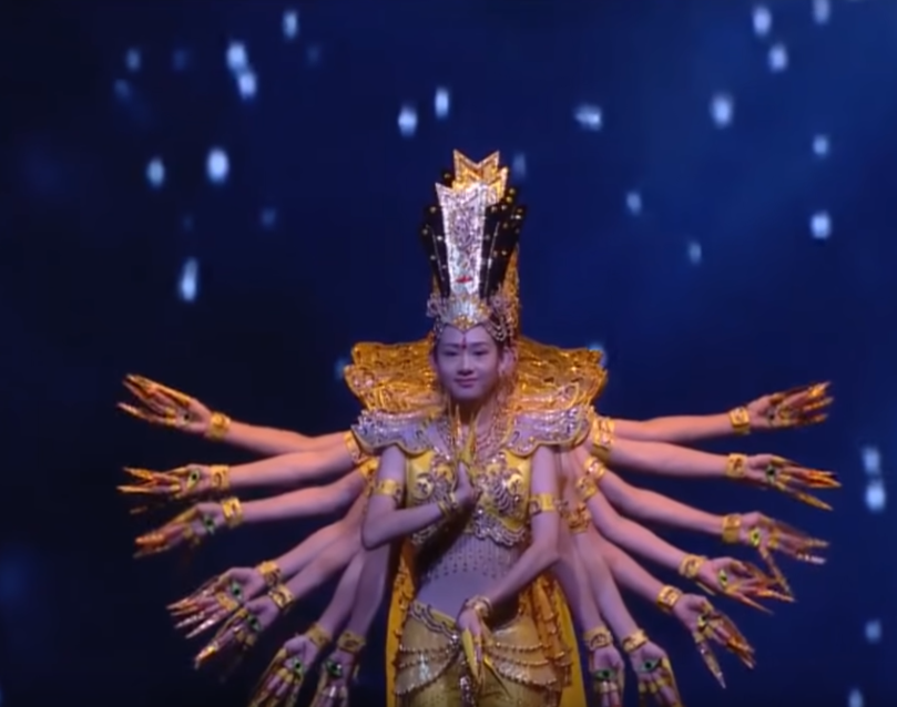 20 Dancers Perform Mesmerizing Thousand Hands Dance