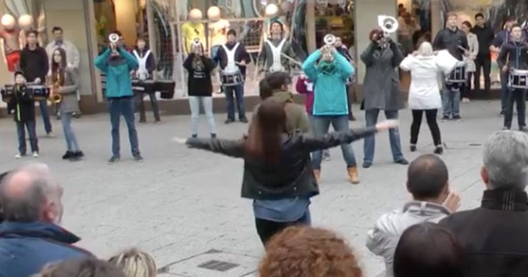 Surprise band of musicians pour into town center for epic ‘Party Rock ...