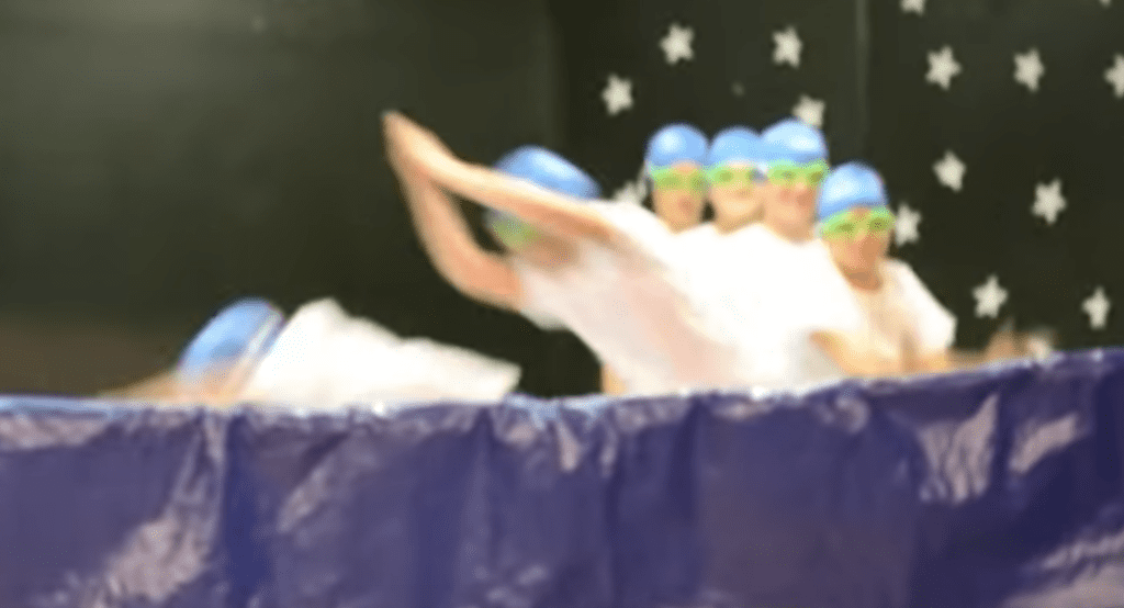 5th-grade boys perform hilarious synchronized ‘swimming’ routine for ...