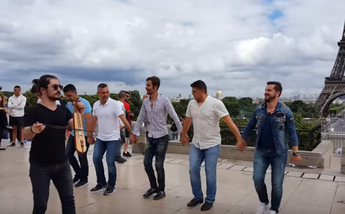 6 Guys light up sidewalk with perfect dance skills