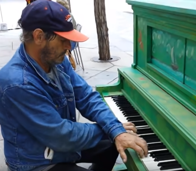 Homeless Man’s Version Of “Bohemian Rhapsody” Is Moving