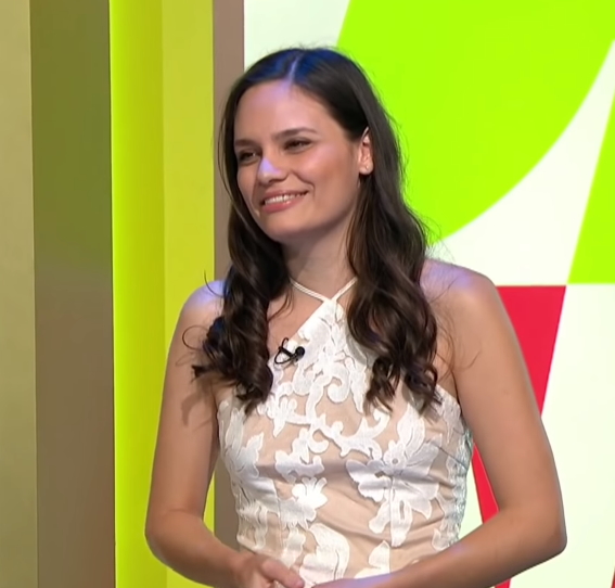 Young Woman Plays Phenomenal “Boogie Woogie”