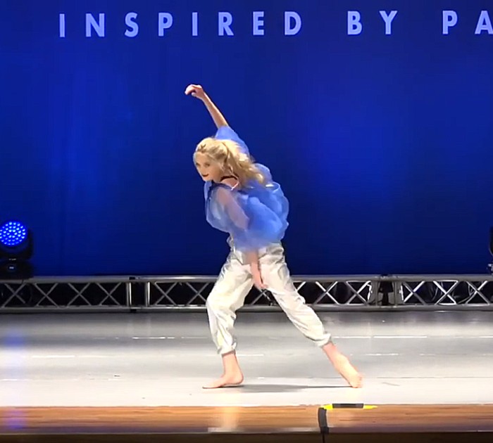 Striking tiny dancer takes over the stage with impressive acrobatic ...