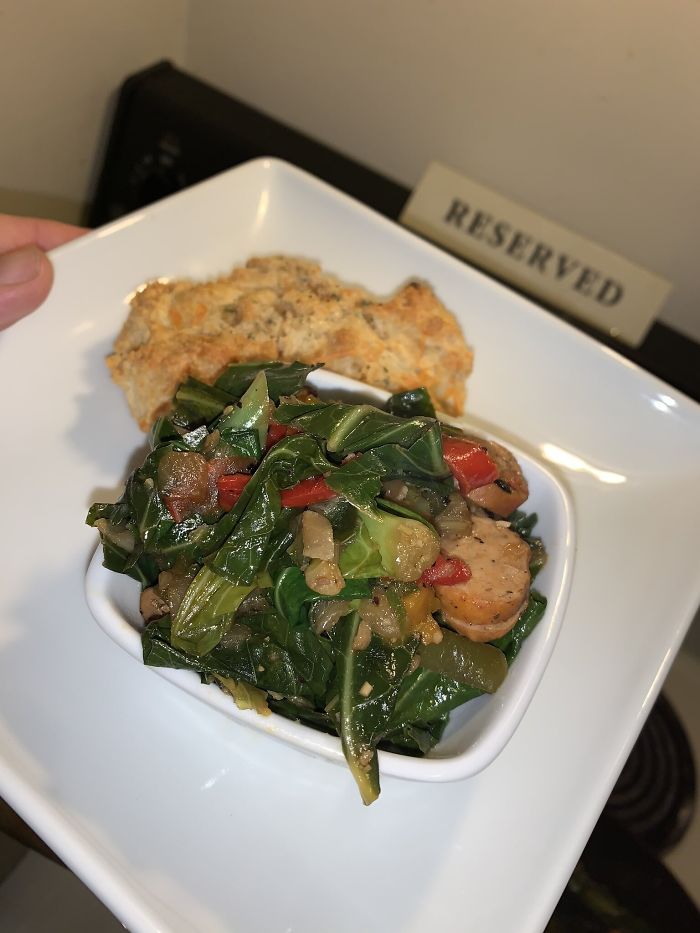 Creative husband makes a menu cooking up 5-star dishes for wife in ...