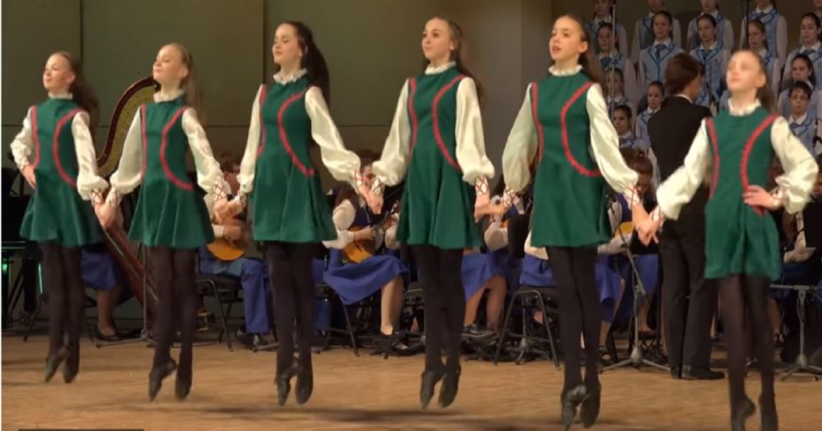School girls steal the show with Irish dance routine