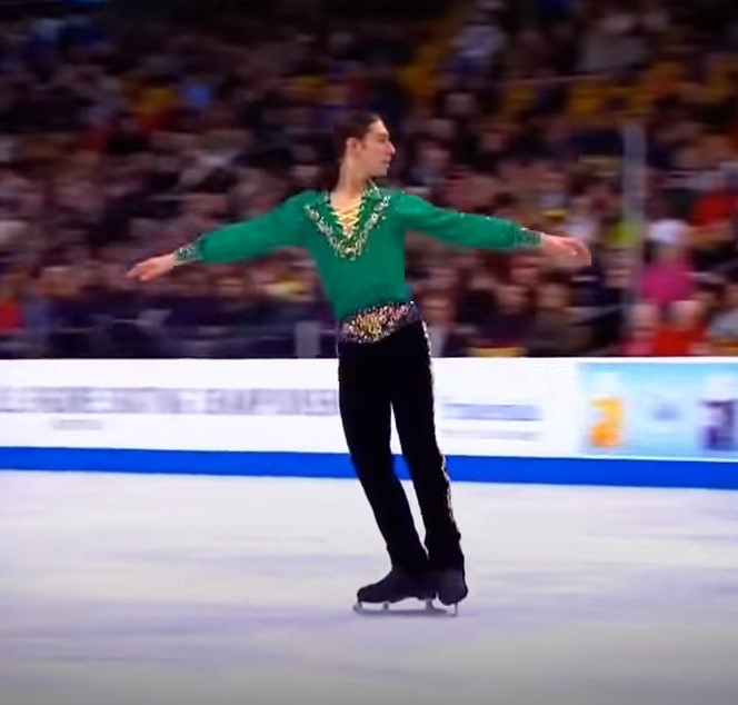 Young Man’s “Riverdance” On Ice Is Intricately Beautiful