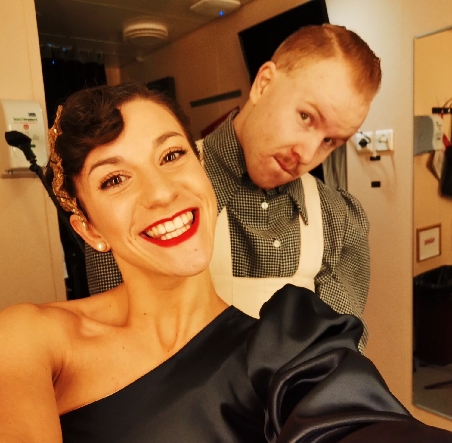 Couple Delight Crowd With Boogie Woogie Dance