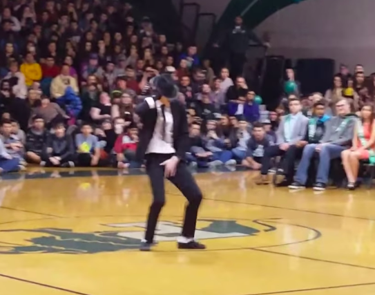 Brett Nichols Returns For Show Stopping Performance