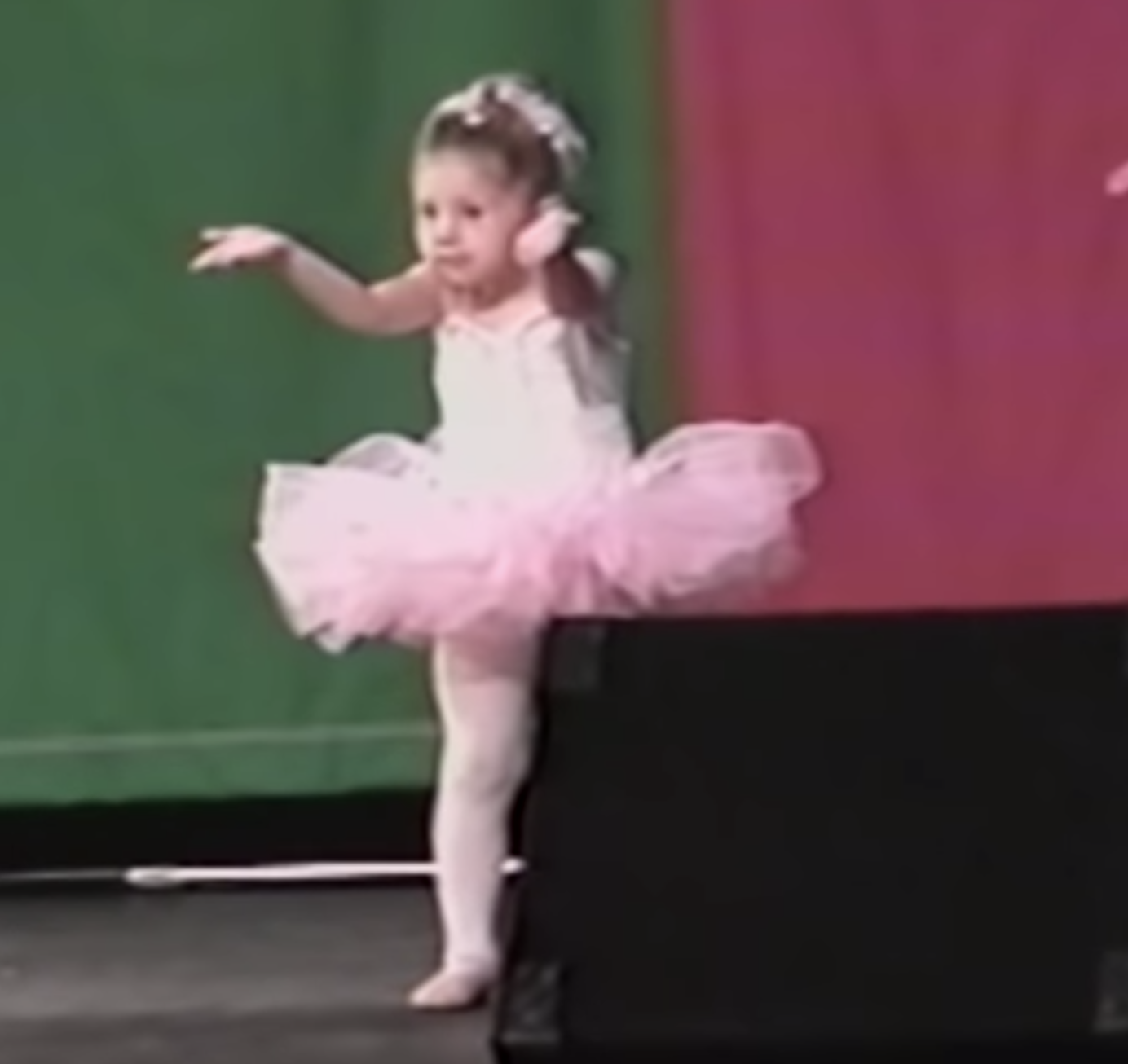 Little Girl’s Recitals That Took A Hilarious Unplanned Turn