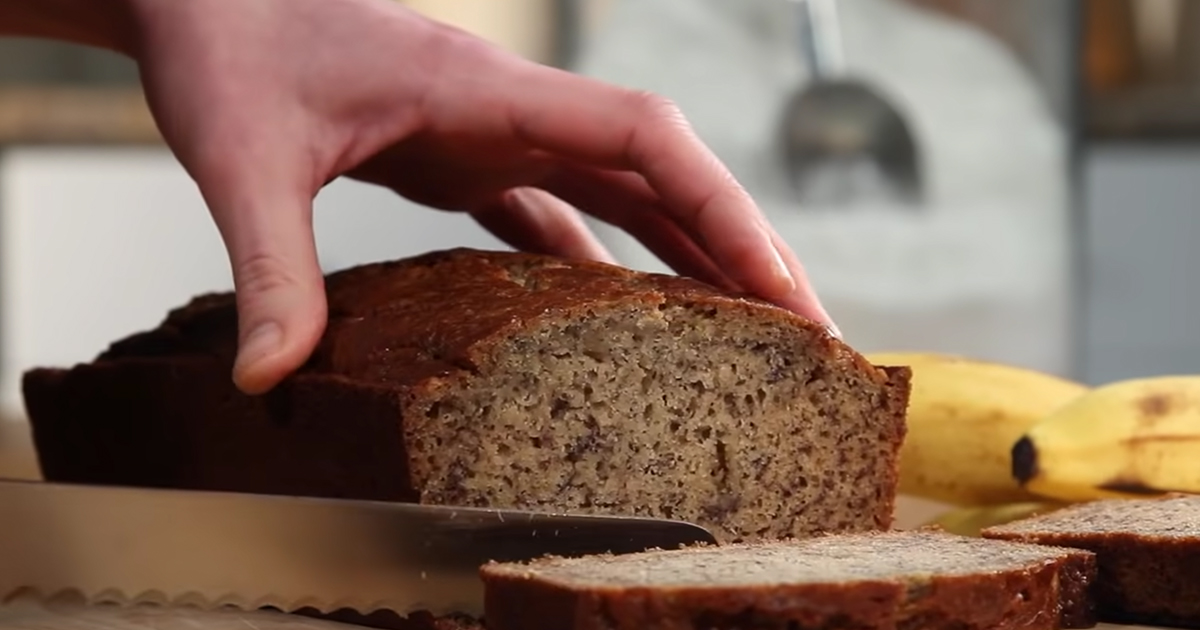An easy banana bread recipe before you throw the fruit away