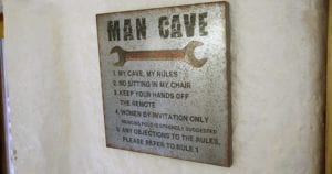 Modern-day caveman leaves city life behind, gives a peek into his new home