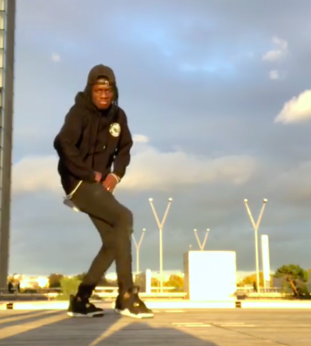 Guy’s smooth ‘moonwalk’ dance takes over streets in Paris