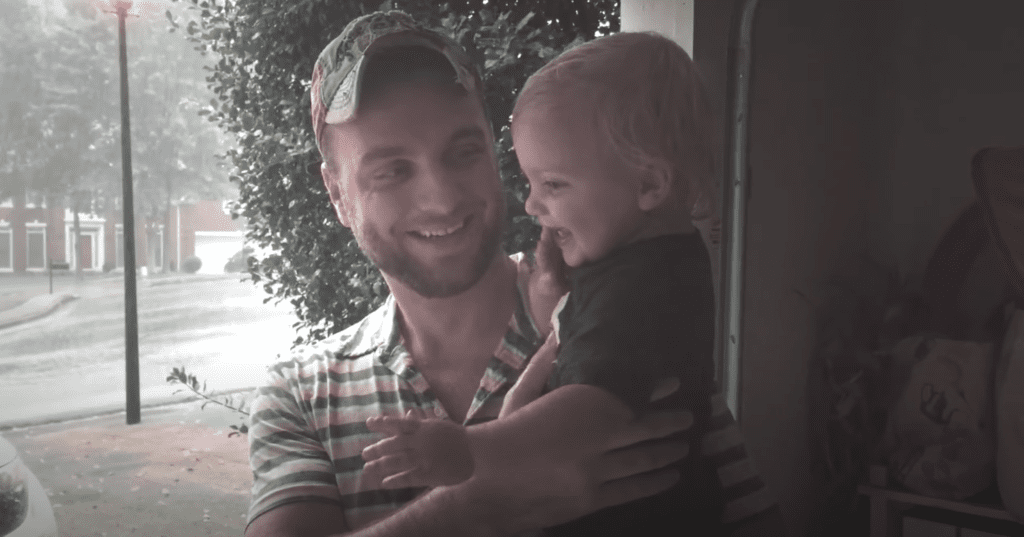 40 Photos that capture people experiencing things for the first time