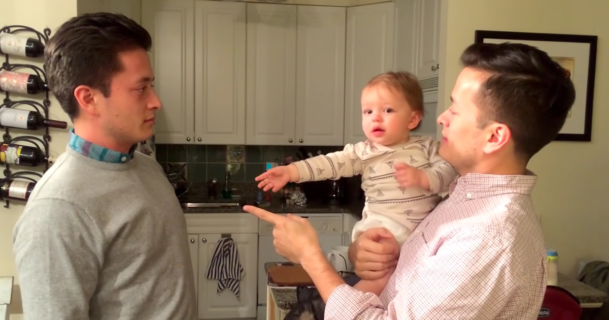 Baby hilariously confused by dad’s identical twin