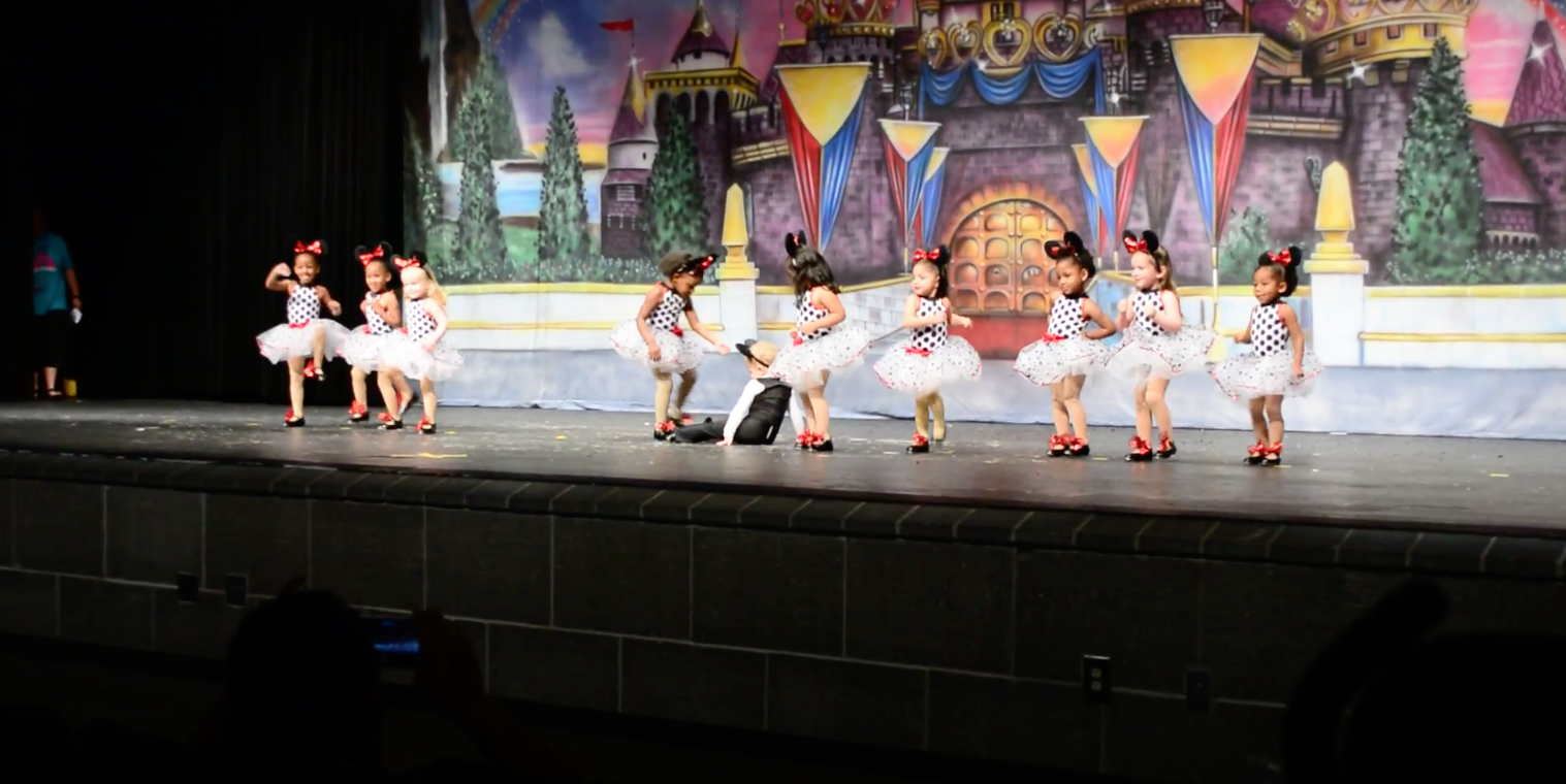 Tiny featured dancer steals the show in seconds of recital