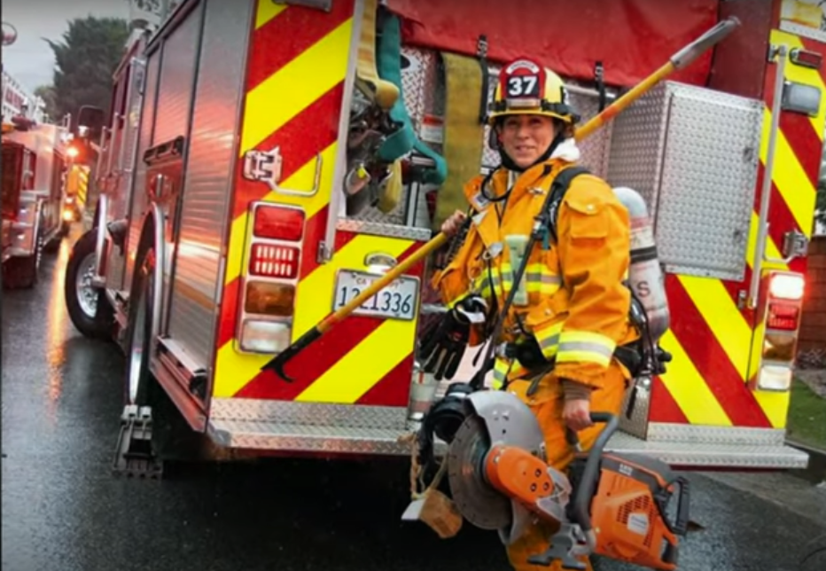 Internet celebrates first all-female firefighting crew making history