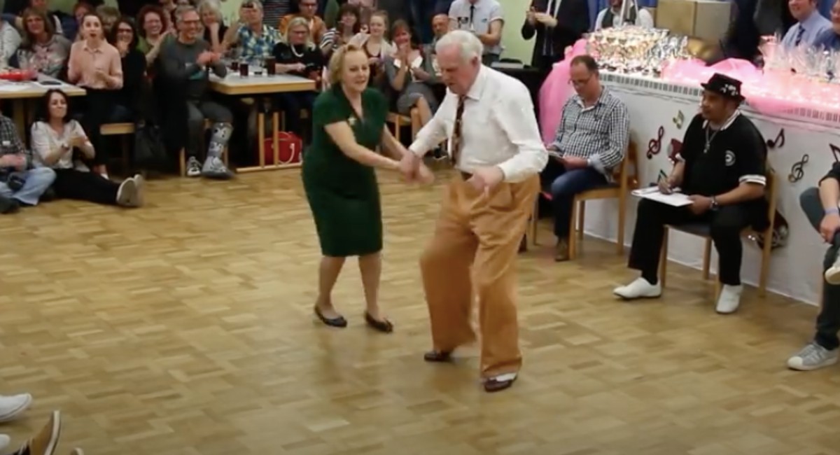Seniors show off epic boogie woogie dance moves