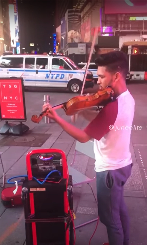 Dancers hear violinist playing and break out slickest moves