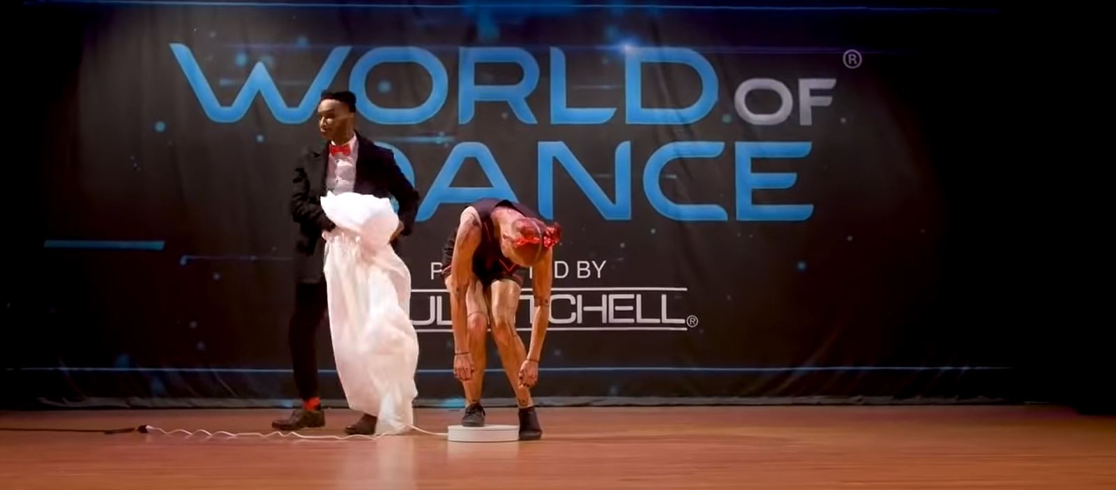 Puppeteer unveils remarkable secret bringing puppet to life